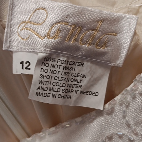 Landa | Dresses | Wedding Dress Landa Size 2 Cream Lace Wedding Dress ...